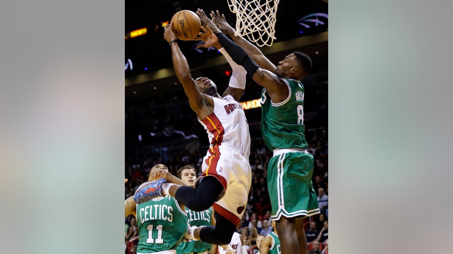 Jeff Green stuns Heat at buzzer, hitting 3-pointer that lifts Celtics ...