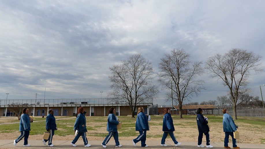 Lipscomb graduates first group of associate degree students inside ...
