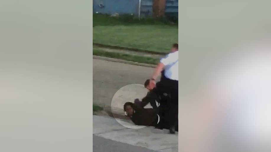 Review: Ohio cop used 'unreasonable' force in apparent kick | Fox News