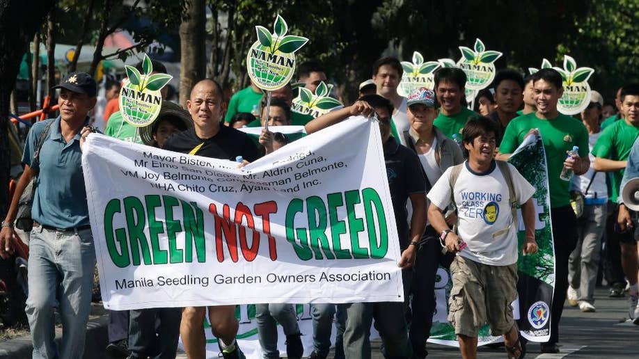 Philippine 'running priest' campaigns for the poor, social justice, and ...