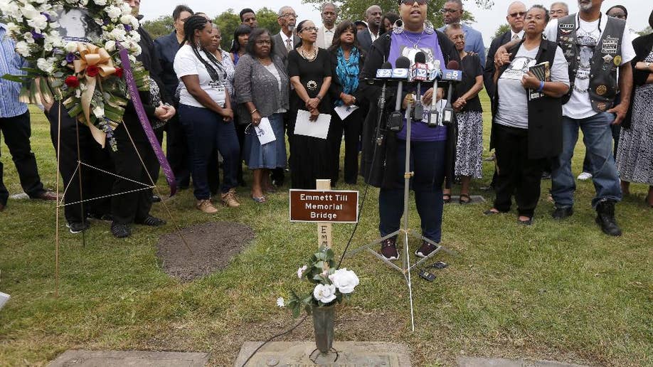 Emmett Till Relatives Gather At Grave 60 Years After Murder That