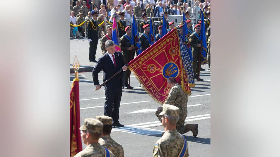 Kiev celebrates Ukrainian Independence Day amid fighting in the east ...