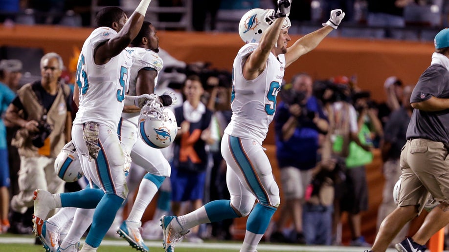 5 things to know after Dolphins shrug off scandal distractions to beat ...