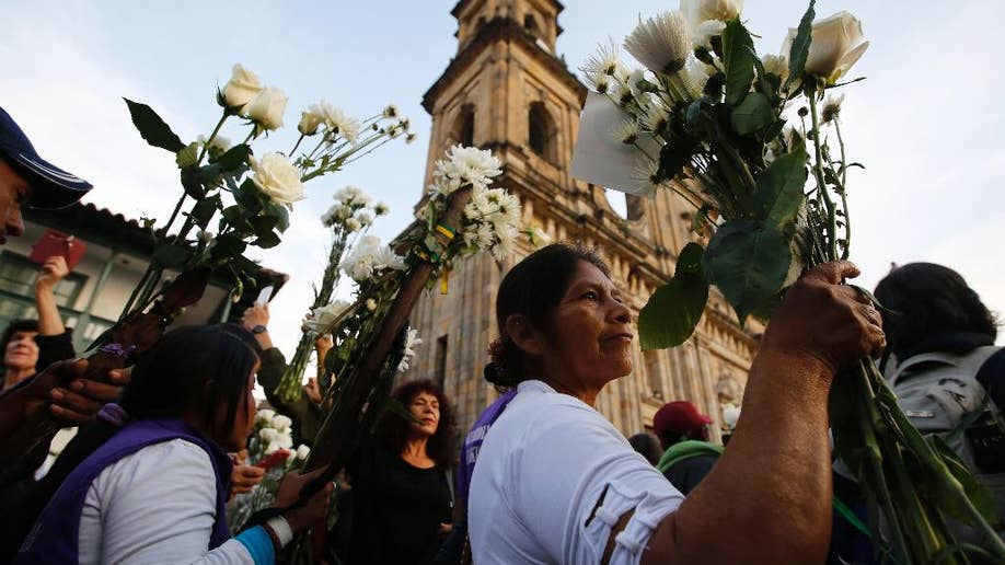 Colombians take to streets again to support peace deal | Fox News Colombians take to streets again to support peace deal | Fox News
