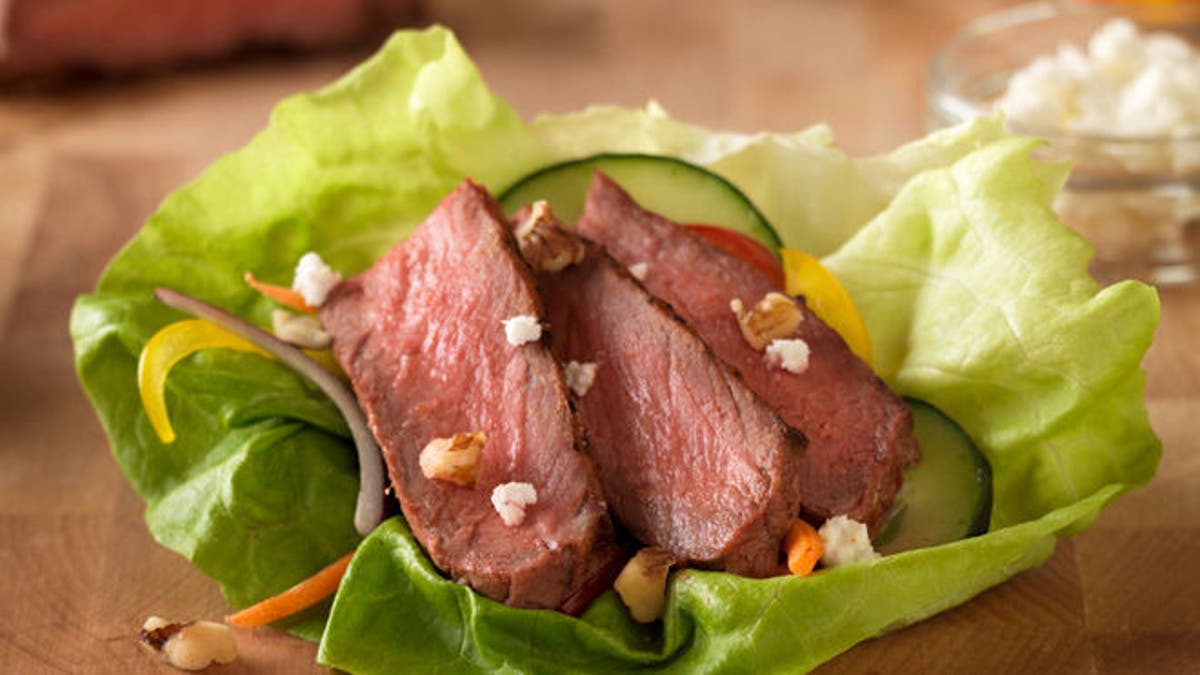 Inside-Out Grilled Steak Salad | Fox News