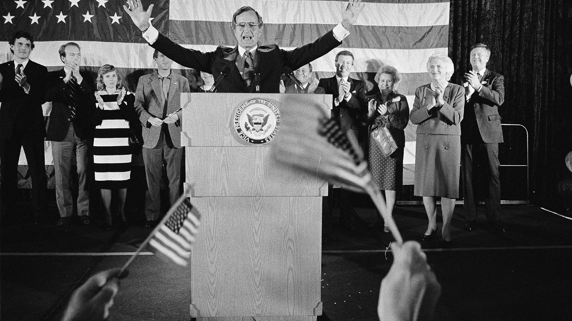 Former President George H.W. Bush dies at age 94: His life in pictures ...