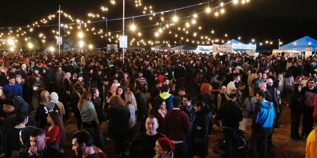 Foodies, faithful flock to Metro Detroit Ramadan festivals | Fox News