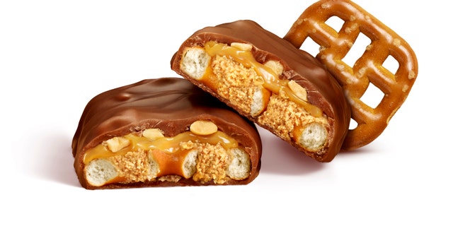 Take5 candy bar becomes Reese's Take5 as treat changes wrapper, name ...
