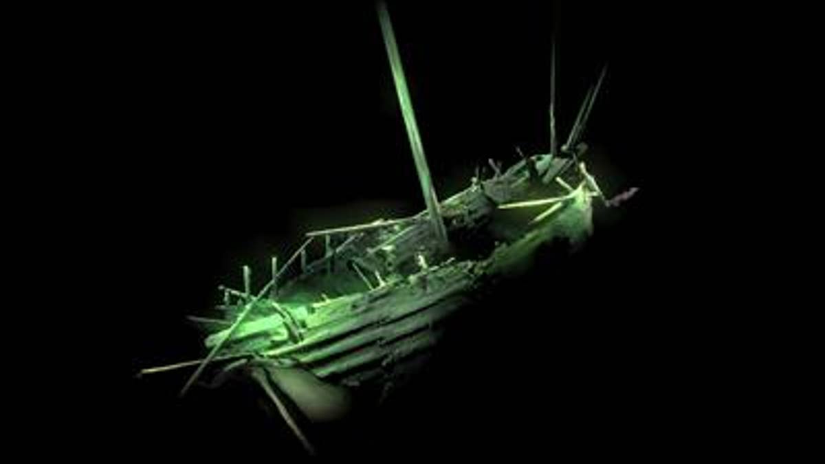 Stunningly Well Preserved 500 Year Old Columbus Era Shipwreck Revealed
