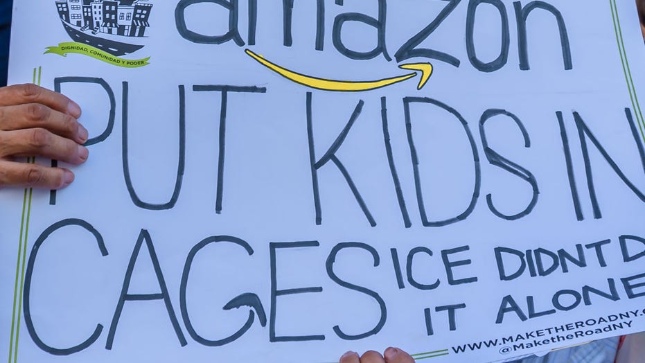 #JewsAgainstICE protest Amazon's role in 'profiting off cruelty ...
