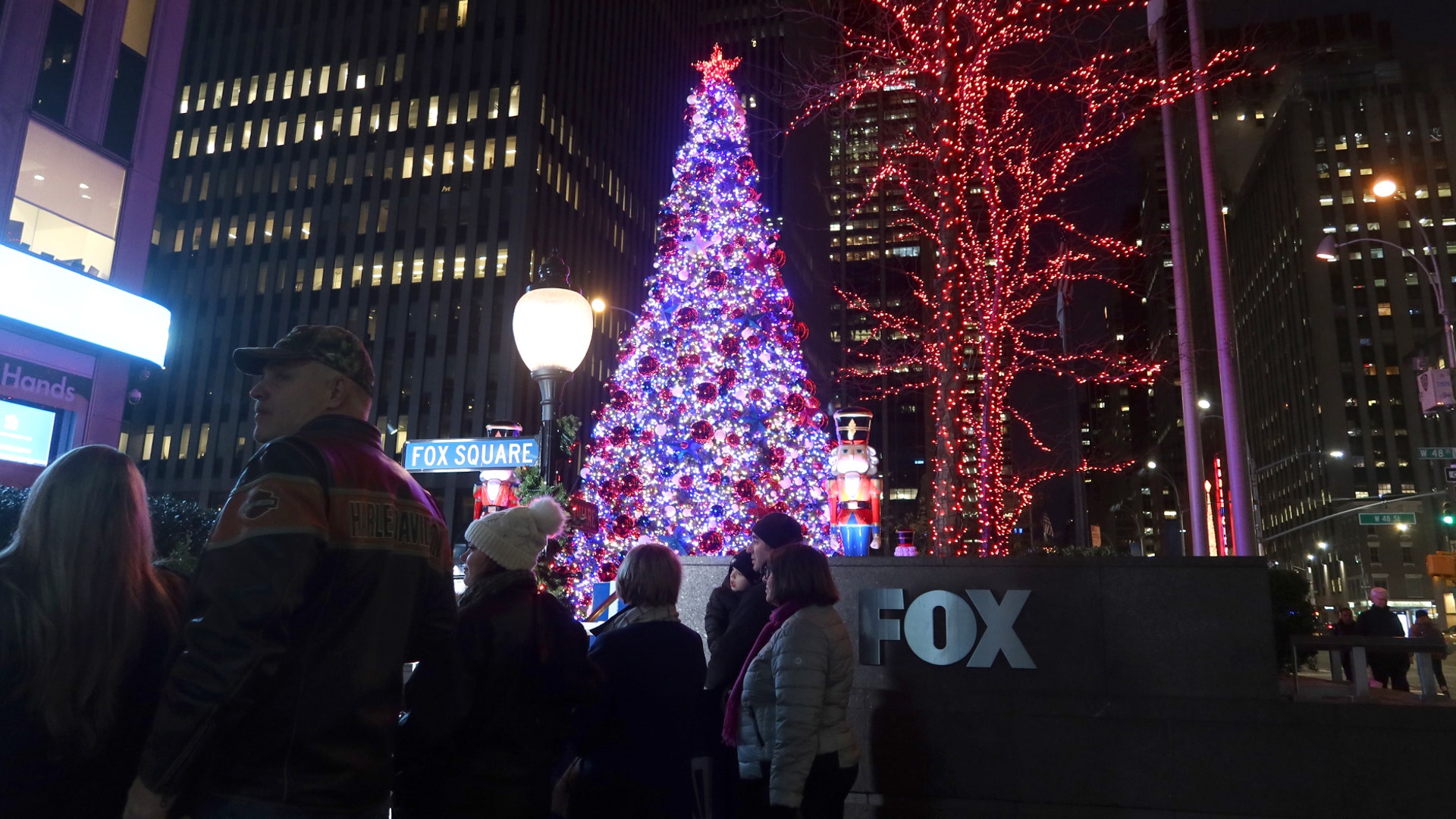 Pictures: Christmas in FOX Square brings holiday cheer | Fox News