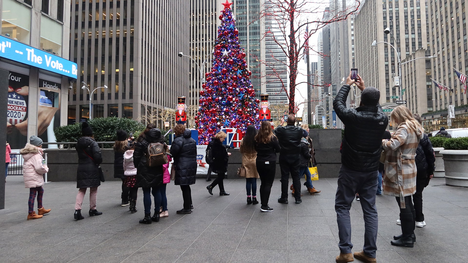 Pictures: Christmas in FOX Square brings holiday cheer | Fox News