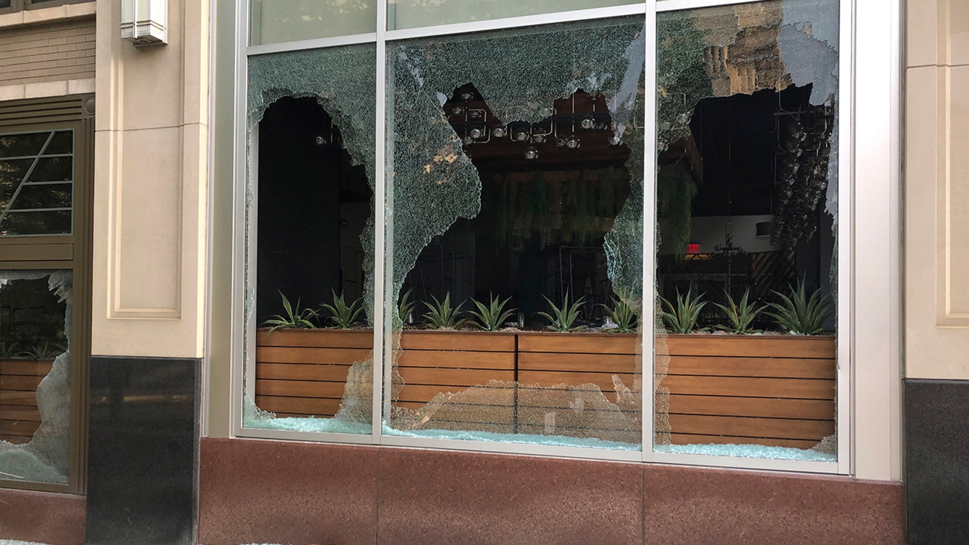 Minneapolis riots: Stores destroyed by looters | Fox News