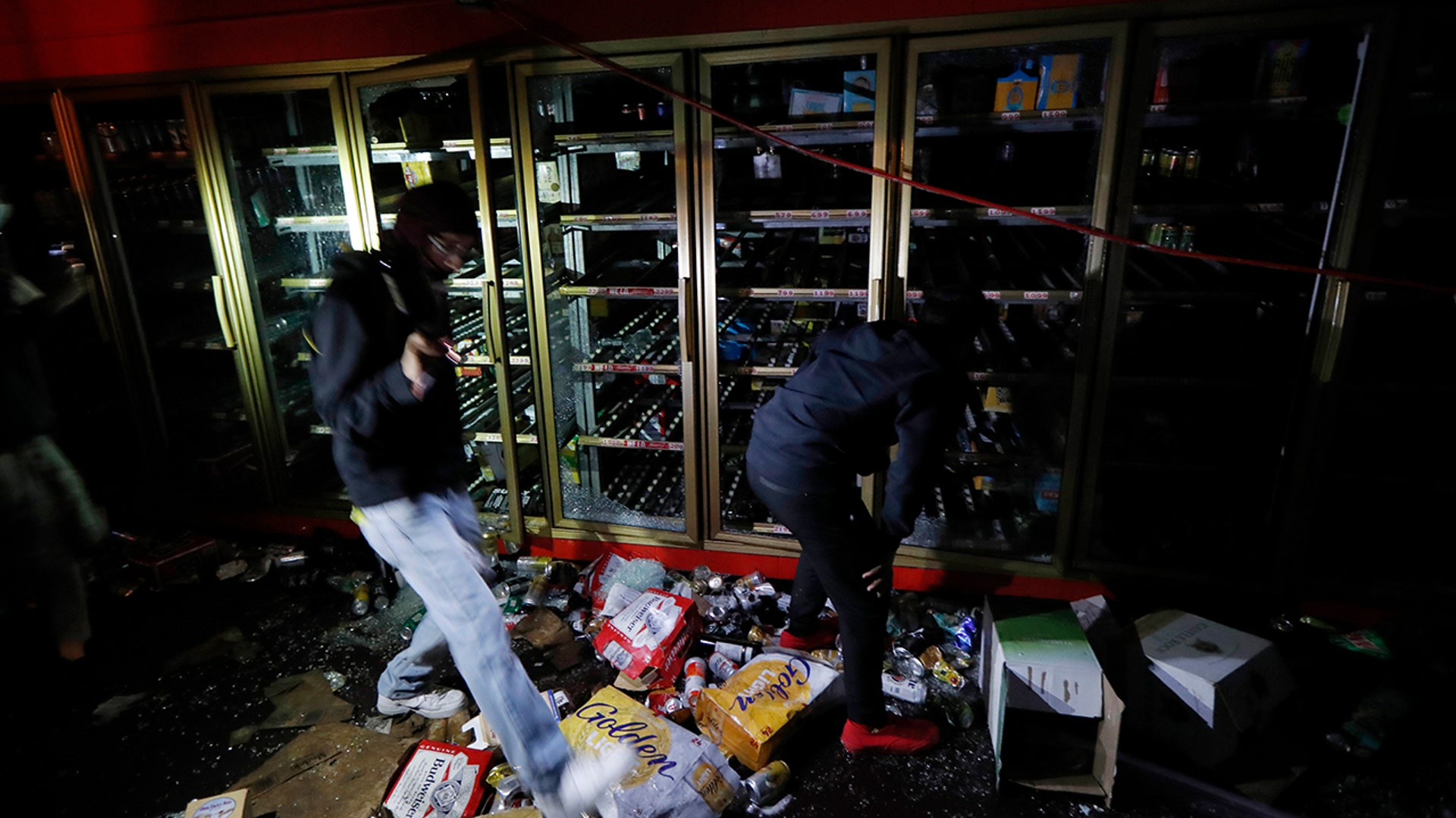 Minneapolis riots: Stores destroyed by looters | Fox News
