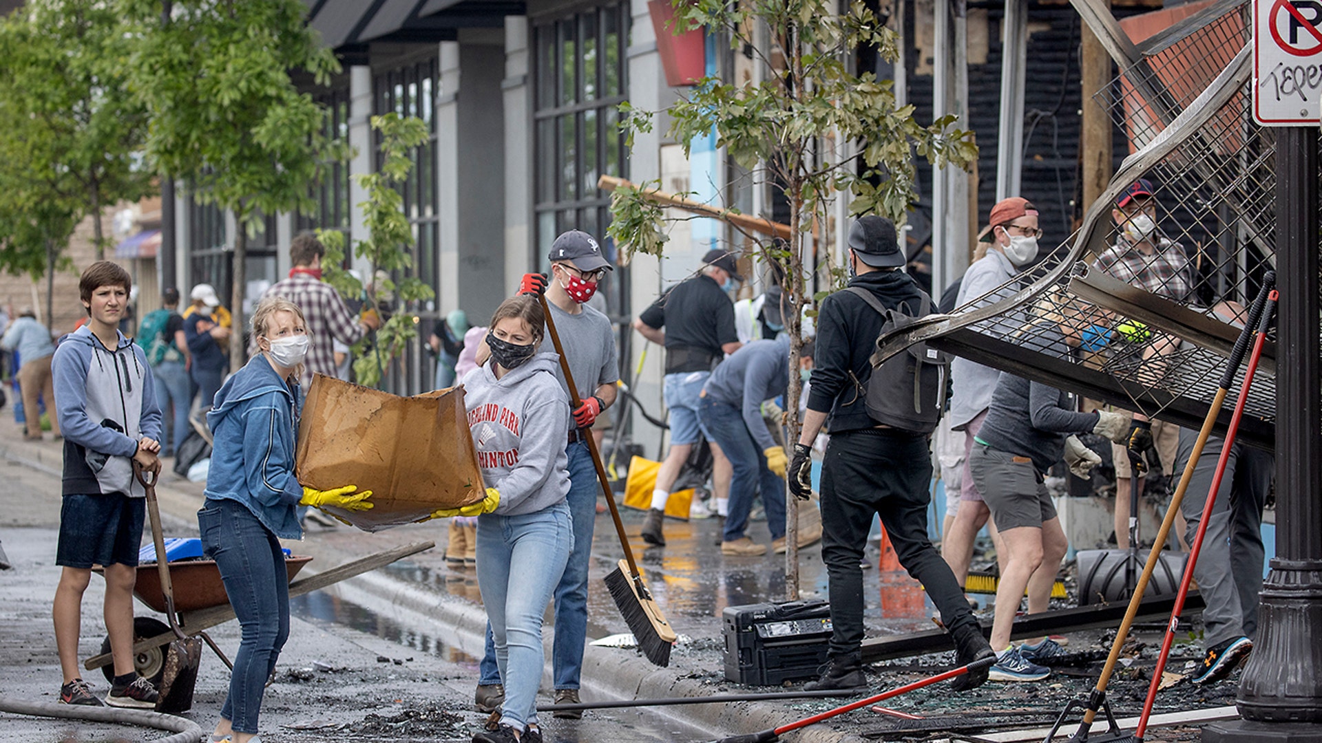 Minneapolis devastation seen in photos after third day of Floyd ...