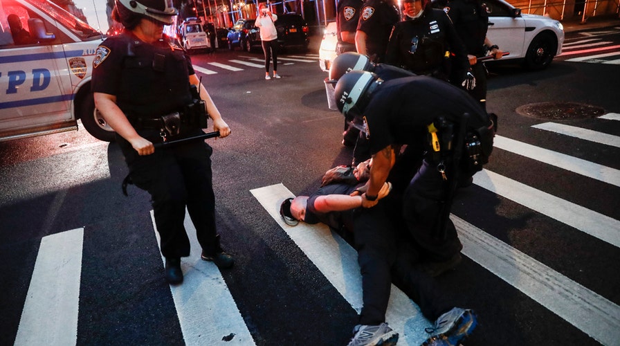 Nypd Cops Pulled From Da Offices After Prosecutors Declined To Charge