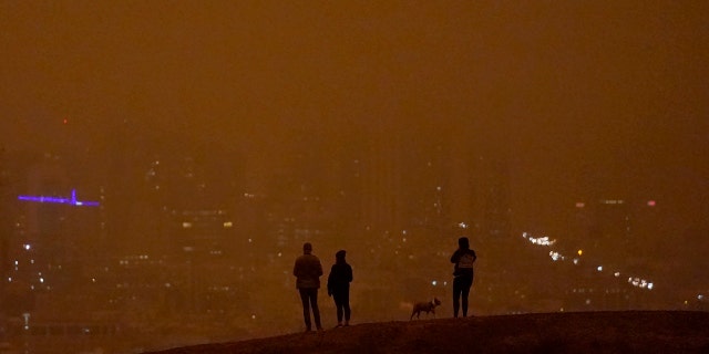 California Wildfires Turn San Francisco Bay Area Skies Orange As Thick