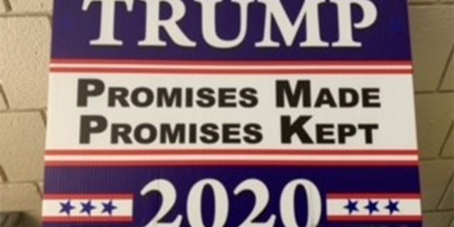 ‘Boobytrapped’ political sign slices Michigan township worker’s fingers ... ‘Boobytrapped’ political sign slices Michigan township worker’s fingers ...