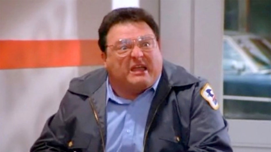 Wayne Knight reprises 'Seinfeld' mailman role for anti-Trump PSA about ...