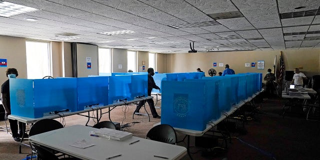 MSNBC's Nicolle Wallace, Axios reporter push GOP 'voter suppression ...