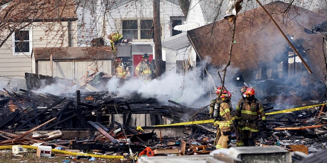 Explosion destroys Omaha home, kills at least 1 and critically injures ...