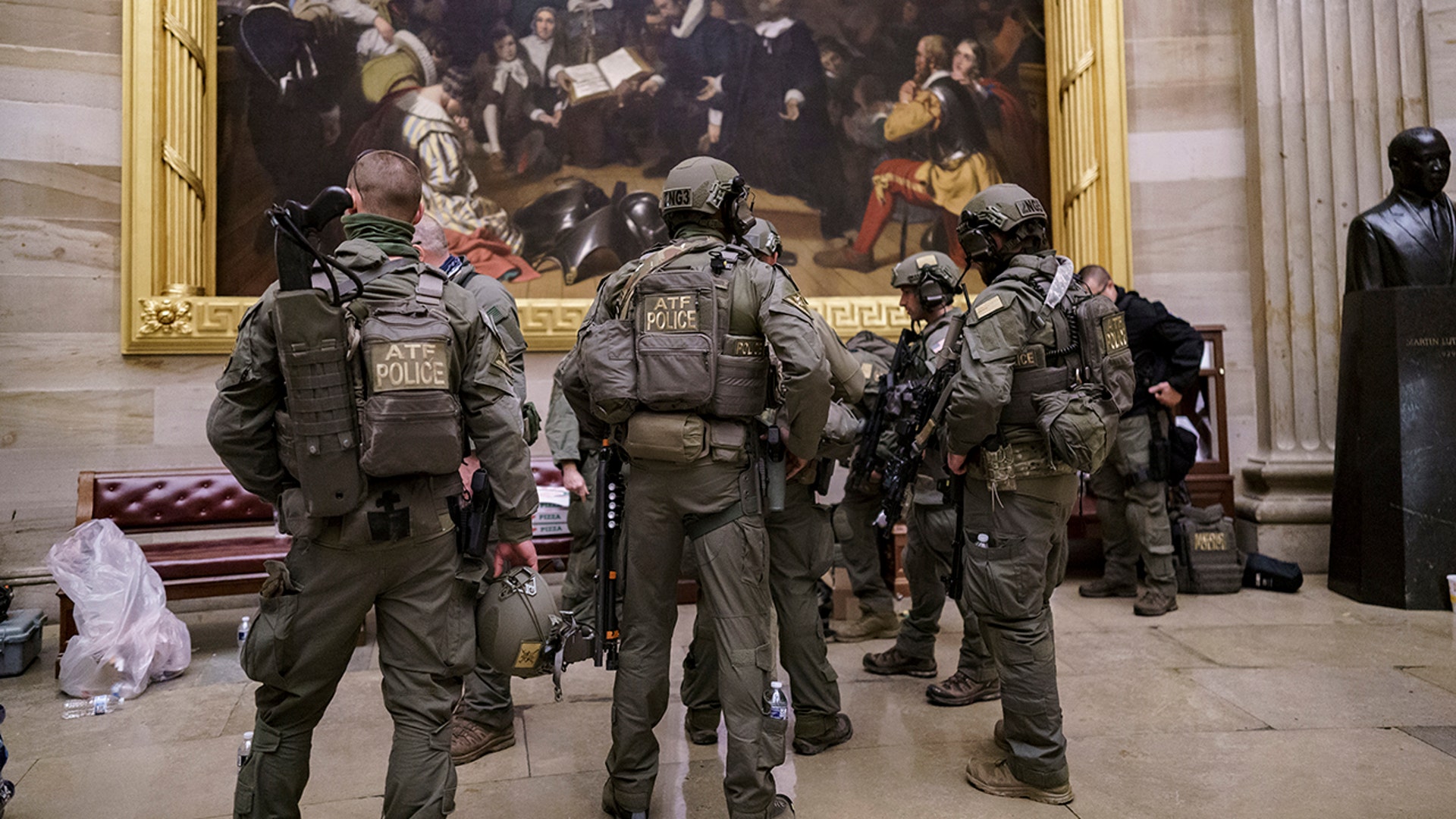 Capitol rioting leads to shattered glass and debris, makeshift ...