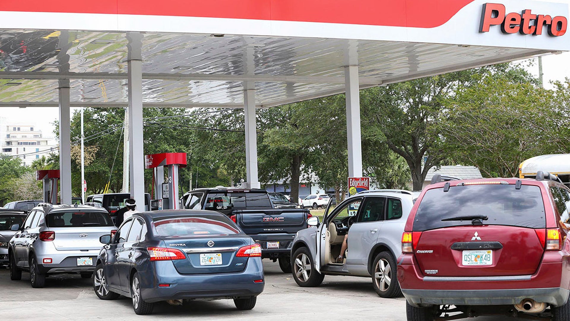 Pipeline outage causes U.S. gasoline supply crunch, panic buying | Fox News