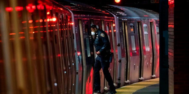 NYC subway violence: Police nab suspects who attacked at least 4 people ... NYC subway violence: Police nab suspects who attacked at least 4 people ...