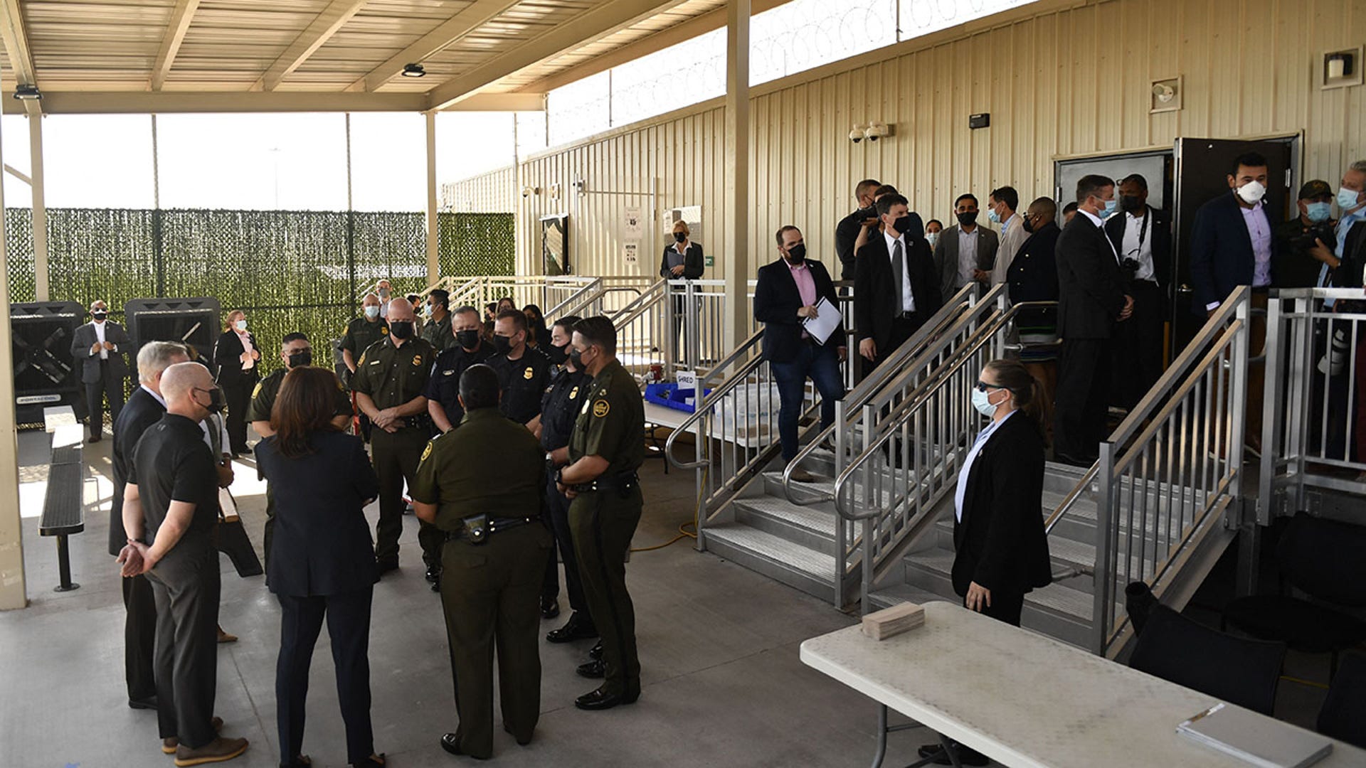 Kamala Harris makes her first visit to the US-Mexico border | Fox News