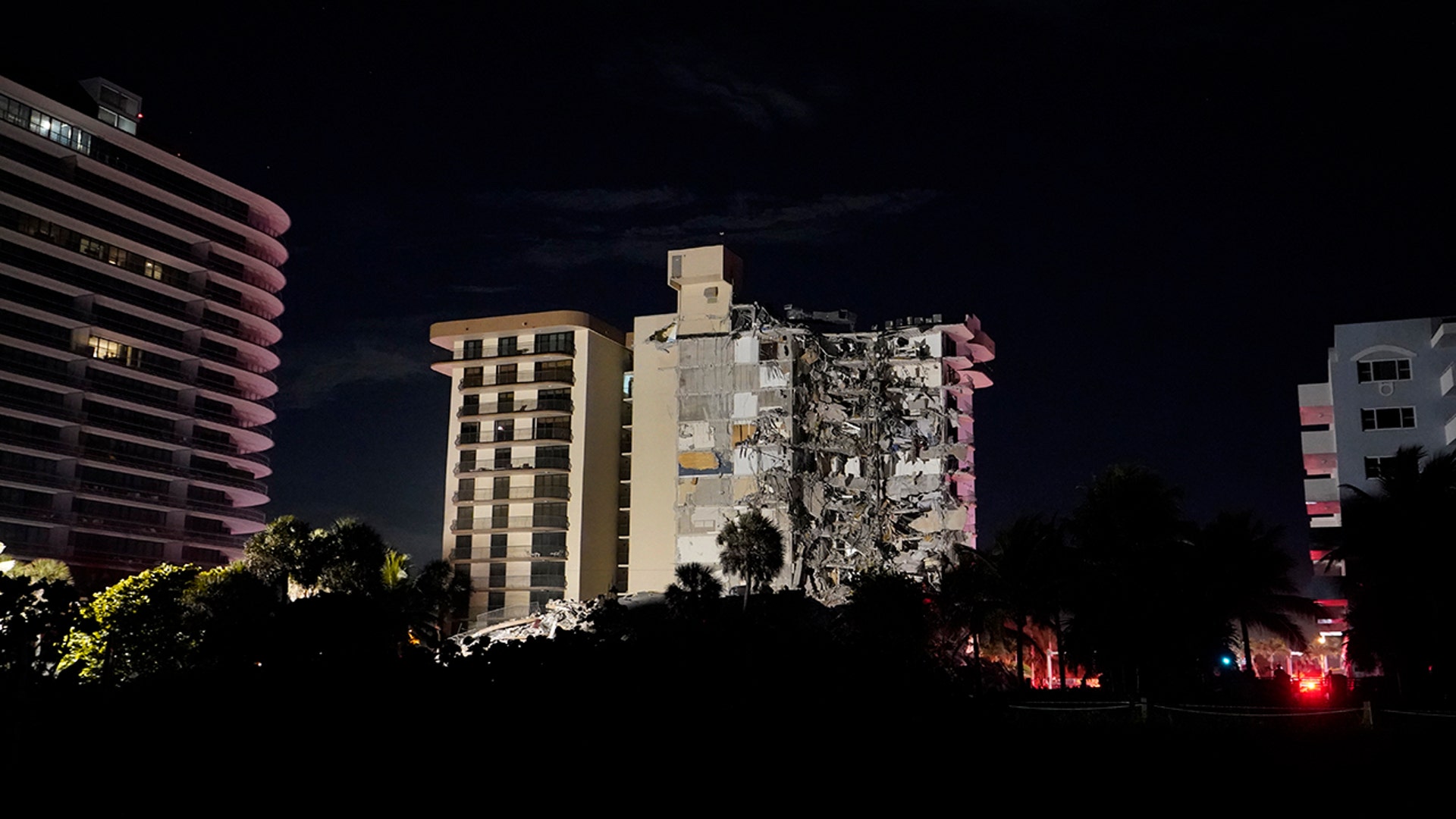 Miami building collapse: Huge emergency operation underway | Fox News