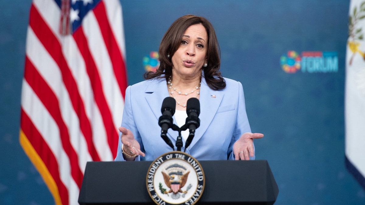 Kamala Harris Shifting Stance On Cash Bail Support As Da Opposition