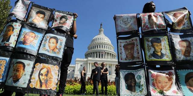Chicago Mayor Lori Lightfoot blasted over city's violence after ...