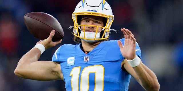 Chargers' Donald Parham Jr taken off field in stretcher after appearing ...