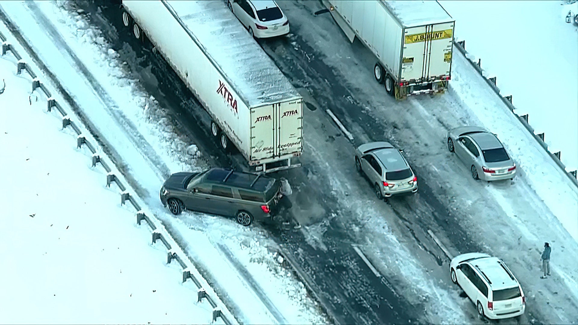 Snowstorm strands hundreds along I-95 in Virginia | Fox News