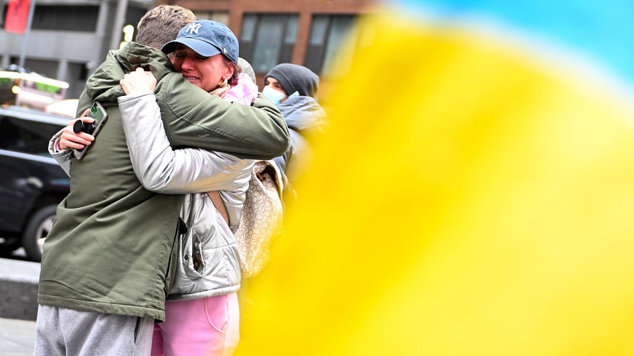 Ukraine Invasion Hundreds Of Russia Putin Protesters Take To Nyc
