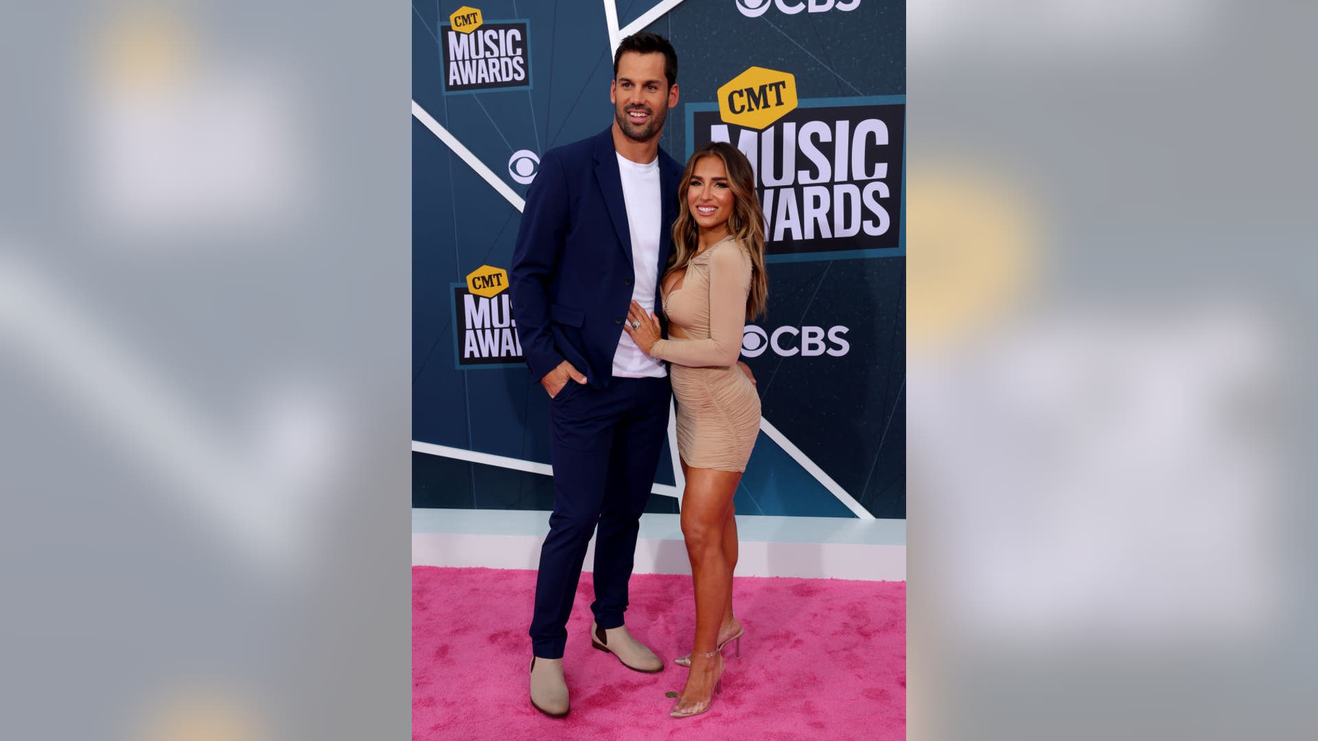 2022 CMT Music Awards red carpet fashion | Fox News