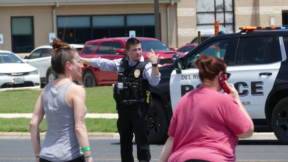 Uvalde, Texas school shooting: 19 children, 2 teachers killed ... Uvalde, Texas school shooting: 19 children, 2 teachers killed ...