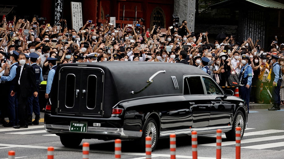 Shinzo Abe Funeral Mourners Line Streets To Bid Farewell To Japans