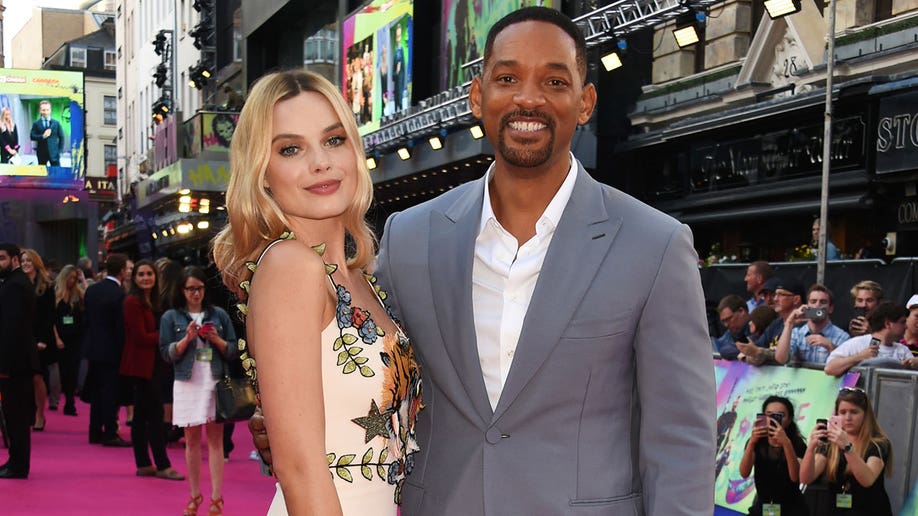 Australian Actress Margot Robbie Facts And Photos Of The Blockbuster