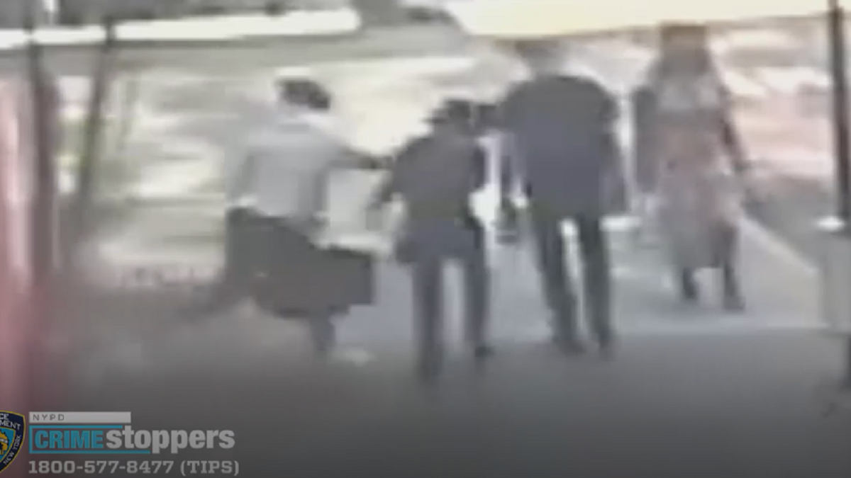 Nyc Woman 74 Sucker Punched On Sidewalk Fox News