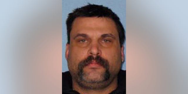 Canadian man with history of child sex crimes entered US illegally ...
