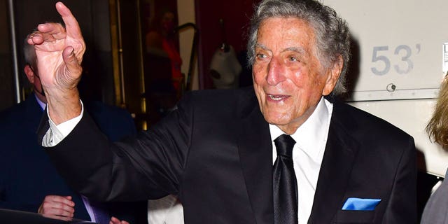 Legendary singer Tony Bennett dead at 96 | Fox News