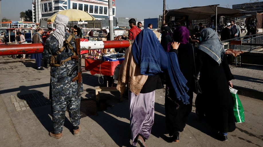 Afghanistan One Year Later How Daily Life In The War Torn Country Has