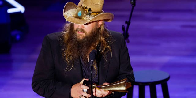 Chris Stapleton and country music's biggest stars share special fan ...