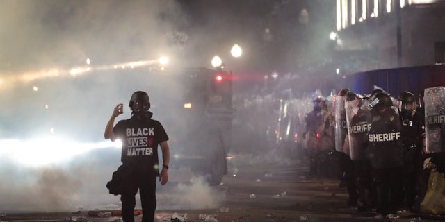 Kenosha man sentenced to 5 years in prison for knocking out police ...