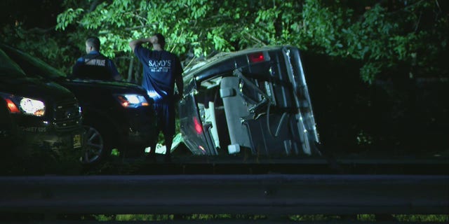Van on New Jersey parkway flips, leaving 4 dead and 8 injured | Fox News