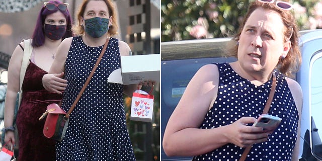 'Jeopardy!' champ Amy Schneider and Genevieve Davis announce they ...