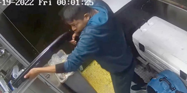 Shotgun Wielding Robber Steals From A Dozen Houston Food Trucks Report