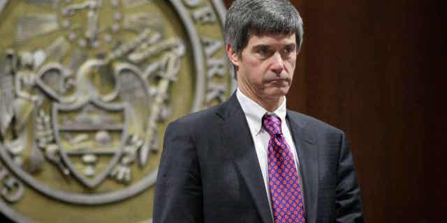 Judge asked to dismiss wire fraud, bribery charges against former AR ...