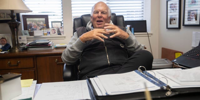 Tom Brady's dad shows support for his son as struggling Bucs take on ...